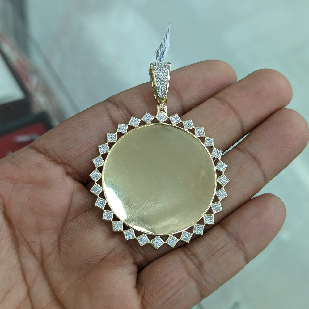 Real Diamond 10kt Gold Memory Pendant - Gem